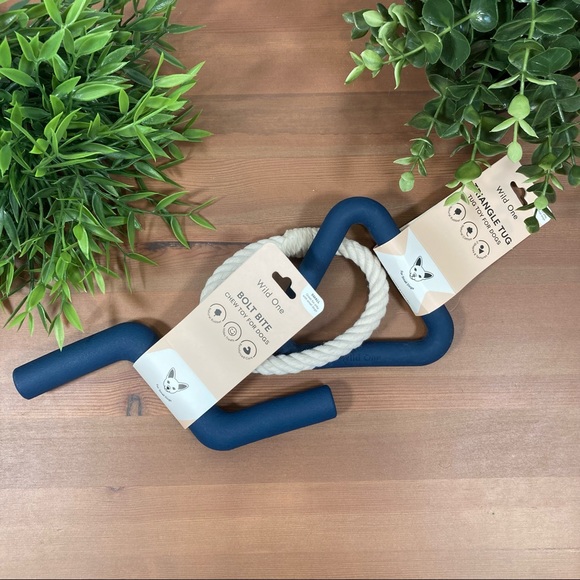 Wild One | Dog | Wild One Bolt Bite Chew Treat Triangle Tug Engaging ...